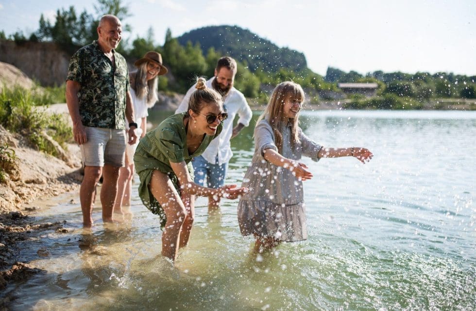 Your Holiday Guide to the Best Spring Lake Activities